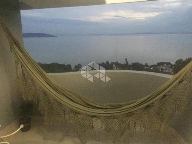 CASA 3 DORMITORIOS NO SETIMO CEU