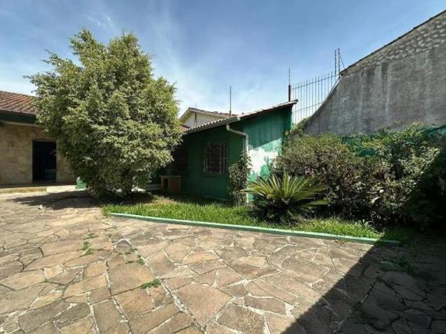Casa 3 dormitórios na Rua Santa Isabel em Viamão RS