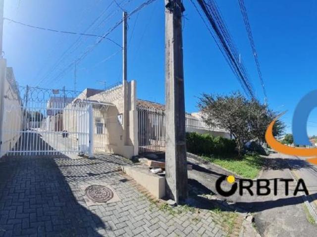 casa 3 dormitorios, sala cozinha, área de serviços, 02 vagas de garagens coberta fechada, sem taxa