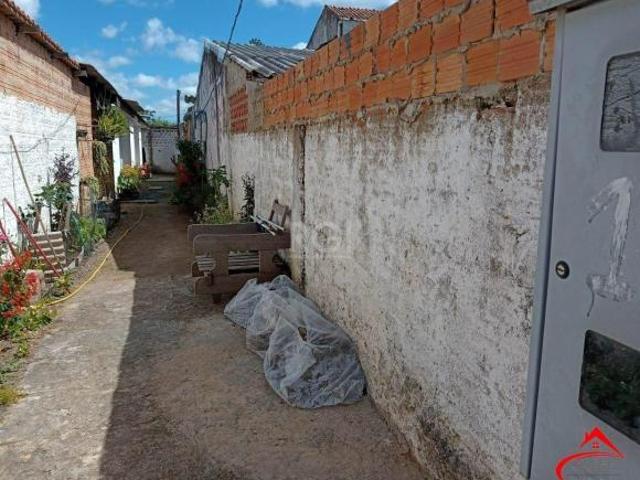 Casa 3 dormitórios, sendo 1 suite, 9 vagas bairro Ponta Grossa Porto Alegre RS