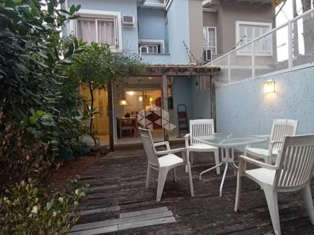 Casa 3 dormitórios sendo 1 suite 3 vagas de garagem no Bairro Vila Conceição