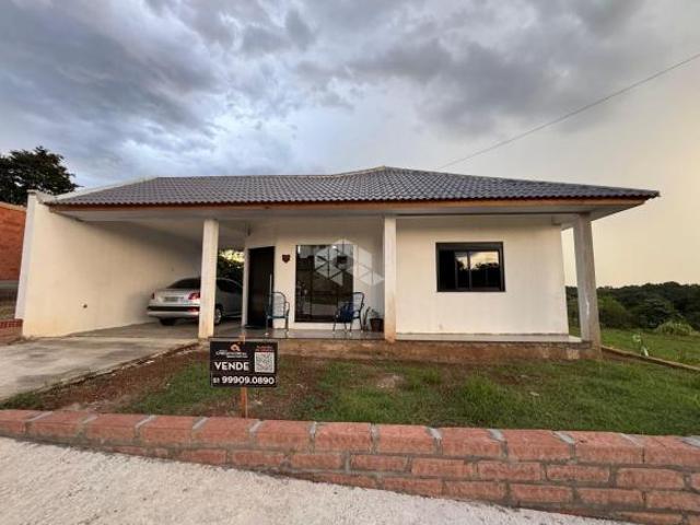 Casa 3 dormitórios, sendo 1 suite em santa cruz do sul!