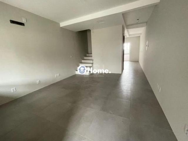 Casa 3 dormitórios, sendo 1 suites, 2 vagas Guarujá, Porto Alegre RS