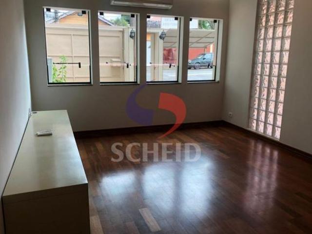 CASA 3 DORMITORIOS SUITE 3 VAGAS EXCELENTE