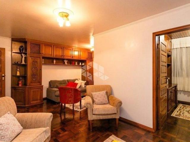Casa 3 dormitórios, suíte, 291m² privativos, Vila Ipiranga, Porto Alegre