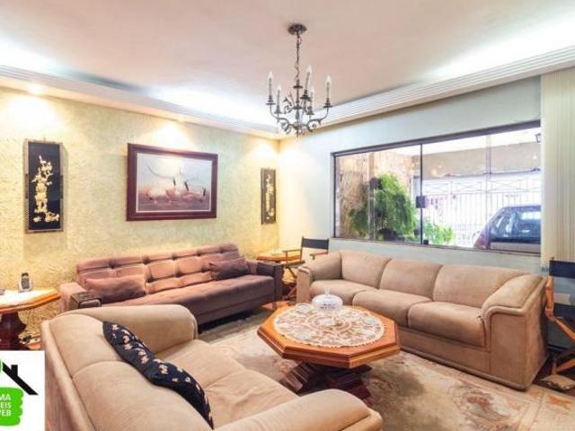 Casa 3 Dormitórios + Suíte + Banheira Hidro + Varanda + Jardim + 2 Vagas Garagem