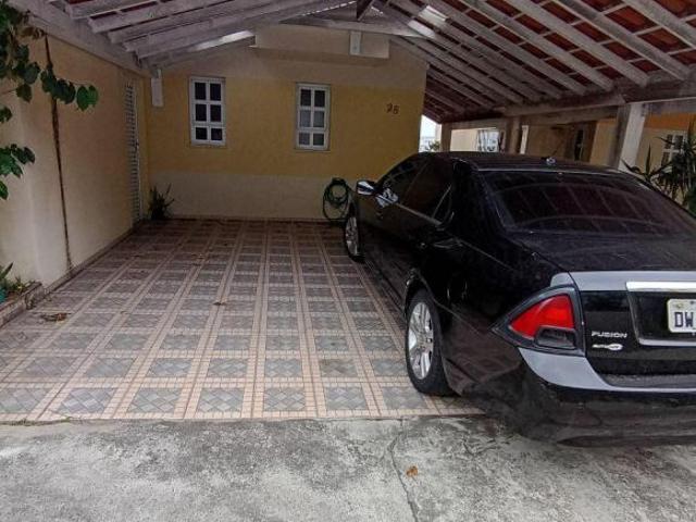Casa 3 dormitórios suite e varanda ótima oportunidade