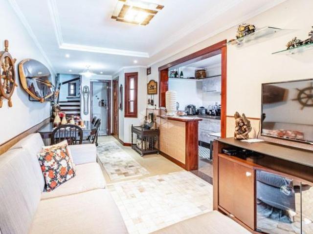 Casa 3 dormitórios suíte master com piscina 2 vagas no Bairro Hípica Zona sul de