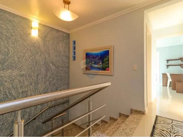 Casa 3 dormitórios, suíte master, vaga de garagem fechada, pátio amplo. Agenda já a sua visita