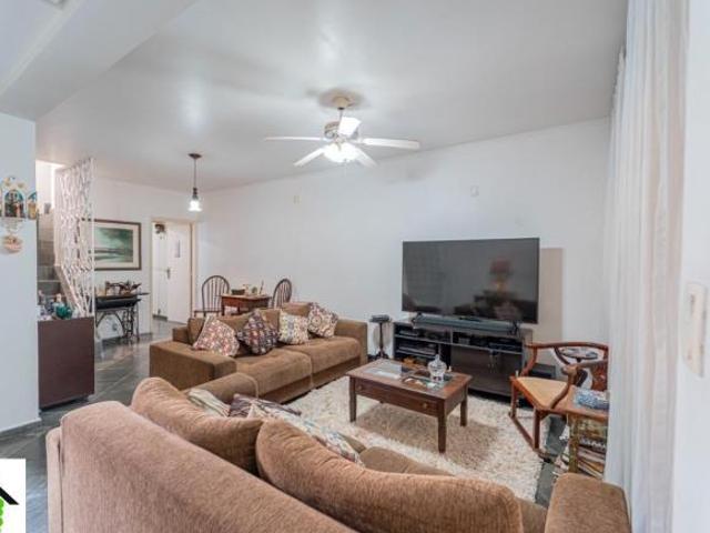Casa 3 Dormitórios + Suíte + Quarto Multiuso + Edícula + Área Gourmet + 2 Vagas