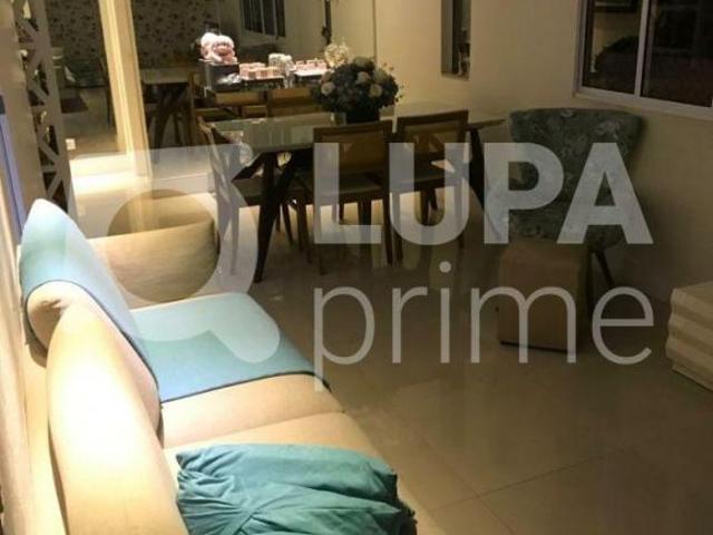 CASA 3 DORMITÓRIOS SUÍTES Á VENDA PARADA INGLESA