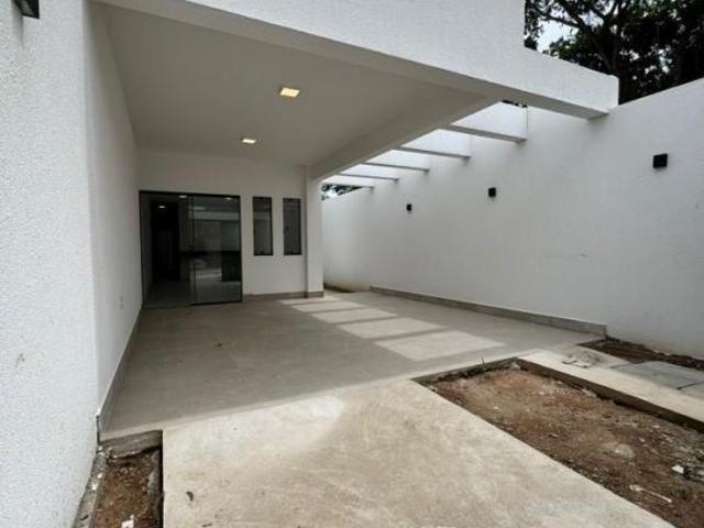 Casa 3 dormitórios para Venda em Betim, Bairro tiradentes, 3 dormitórios, 1 suíte
