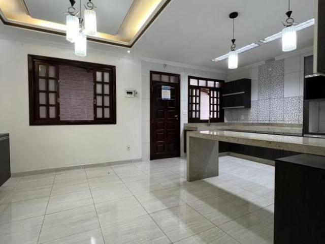 Casa 3 dormitórios para Venda em Betim, Bom Retiro, 3 dormitórios, 1 suíte, 3 banheiros, 4 vagas