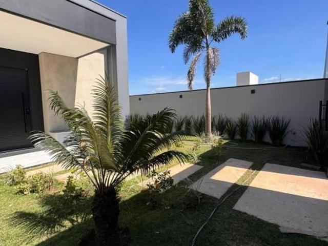 Casa 3 dormitórios para Venda em Betim, Guarujá Mansões, 3 dormitórios, 1 suíte, 2 banheiros, 2 vaga