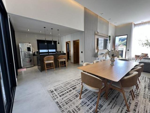 Casa 3 dormitórios para Venda em Bragança Paulista, Jardim América, 3 dormitórios, 3 suítes, 4 banhe