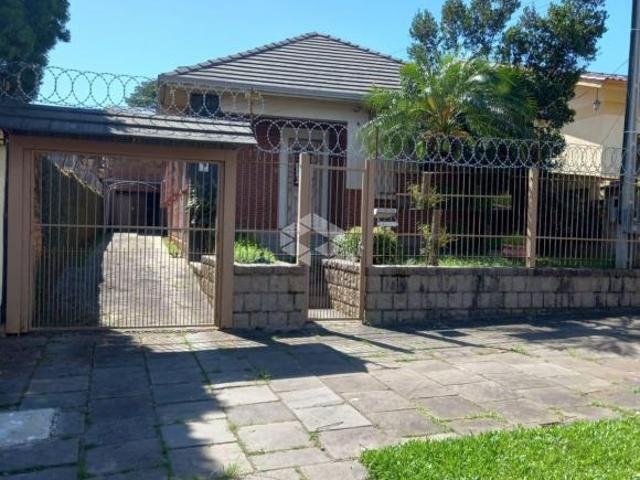Casa 3 dormitórios, peças amplas, espaço gourmet, 186 m² privativos, 2 vagas, para venda parte alta