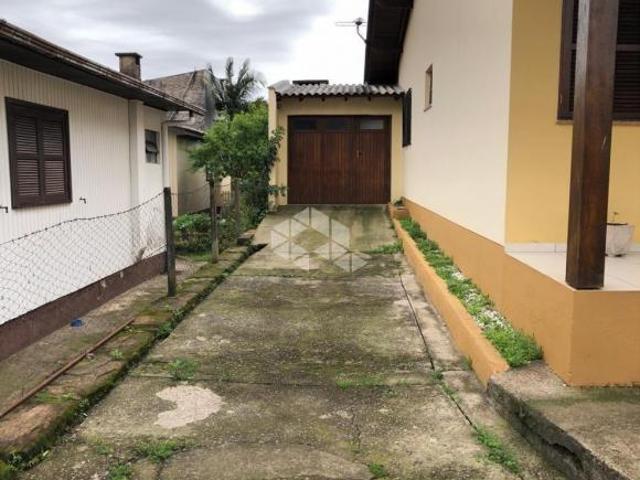 CASA 3 DORMITÓRIOS PRÓXIMO A UNISC