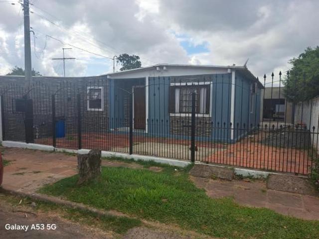 Casa 3 dormitórios, vaga de garagem, Bairro Granja Esperança