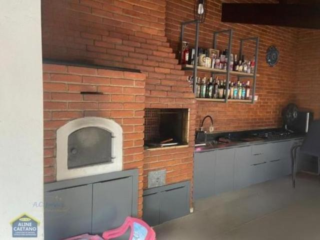 Casa 3 dorms + 1 dorm na Edícula 5 vagas de garagem Oportunidade!