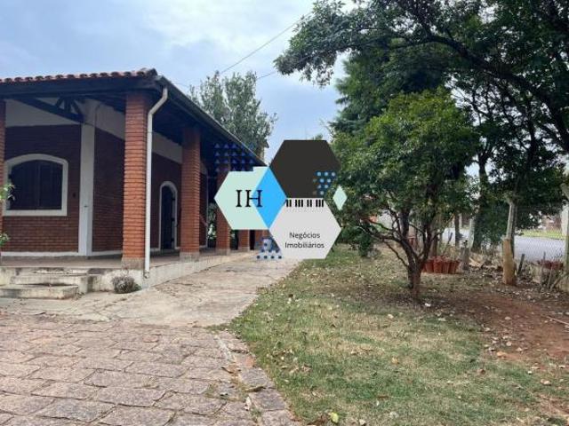 Casa 3 dorms, 1 suíte, 4 vagas, 250m² á venda no condomínio Cafezal VI em Itupeva, Oportunidade!