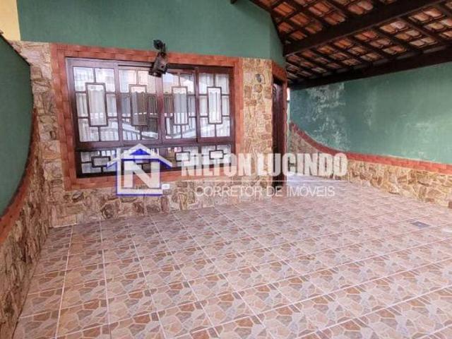 Casa 3 dorms, 50mts da praia, Maracanã, Praia Grande R$ 520 mil