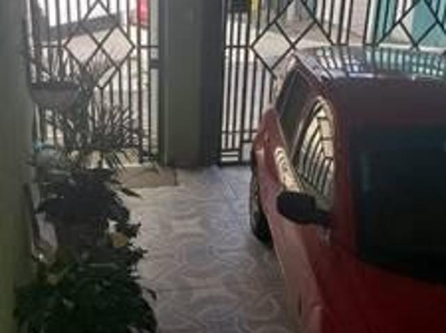 CASA 3 DORMS, GARAGEM 2 AUTOS. CAPÃO REDONDO