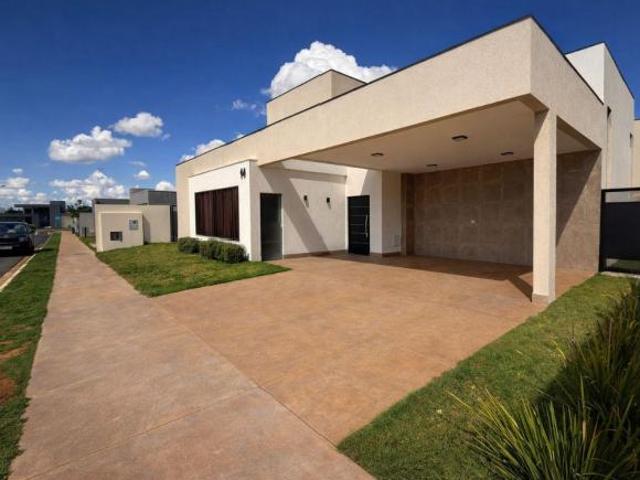 Casa 3 suítes no condomínio Boulevard lazer completo Jardim Botanico
