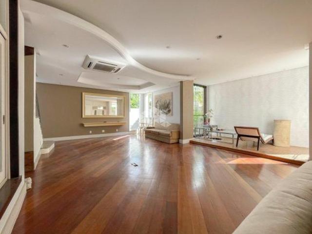 Casa 3 suítes no condomínio Knorr
