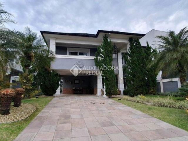 Casa 3 suítes no Condomínio Terraville, alto padrão em Porto Alegre
