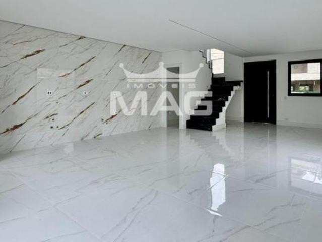 Casa 3 Suítes com Lazer Santa Cândida