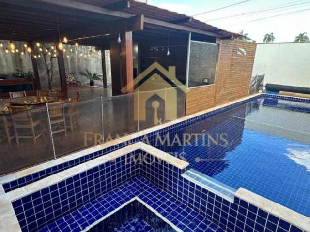 Casa 3 suítes com piscina, churrasqueira, Ponte Alta Norte rua da Brasnica