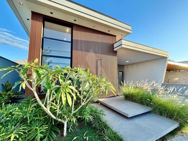 CASA 3 SUÍTES COM PISCINA SPAZIO VERDE II