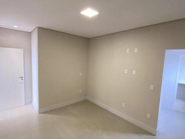 Casa 3 suítes Cond Santa Mônica Cpv