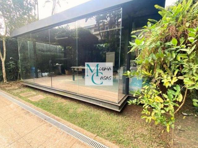 Casa 3 Suítes jardim e piscina no Campo Belo