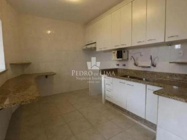 Casa 3 suítes, 350 m², 3 vagas na Vila Carrão