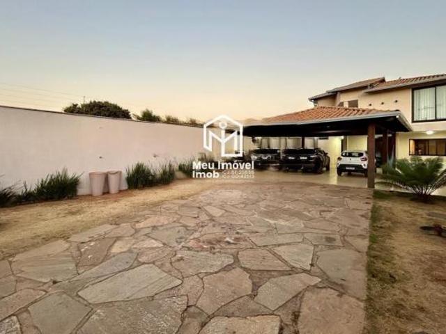 Casa 3 Suítes 397m² Reformada Colônia Agrícola Samambaia