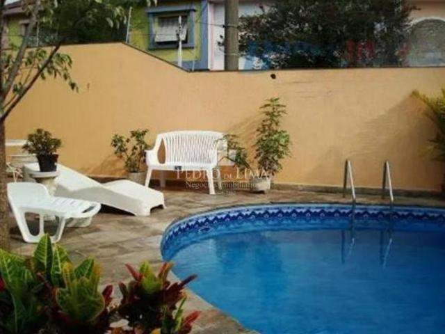 Casa 3 suítes, 450 m² A/C, 3 vagas no Tatuapé