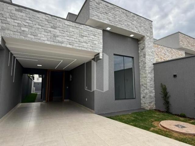 Casa 3 Suítes, 4 Vagas e com 150M² Vila Santos Dumont