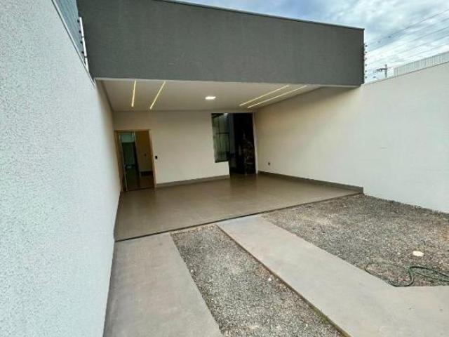 Casa 3 Q sendo 1 suite localizada no bairro Campos do Jordão Anápolis GO