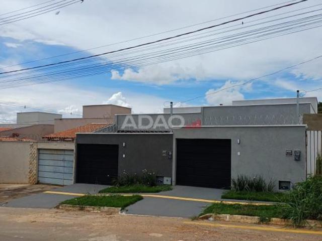 CASA 3 QT 1 SUITE, RESIDENCIAL HEBROM, SENADOR CANEDO. Casa de Rua com 3 Quarto s por R$ 320000.0