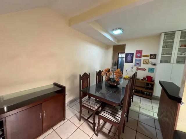 Casa 3 qtos | condomínio | suíte | paquetá