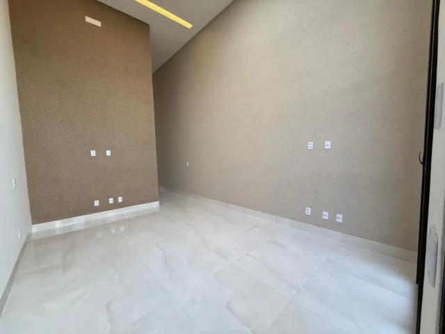 Casa 3 qtos sendo 2 suites, 262 m², prox. Anel Viario, 1 minuto Ave. Rio Verde