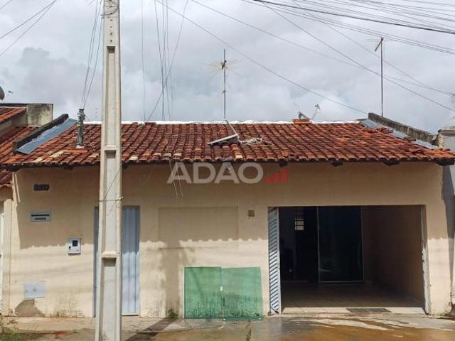 CASA 3 QTS, PRÓXIMO AO SHOPPING APARECIDA Casa de Rua com 3 Quarto s por R$ 420000.00 no setor Resi