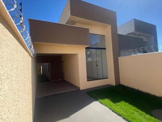 Casa 3 Quarto Próximo Vila Brasília Casa de Rua com 3 Quarto s por R$ 400000.00 no setor Vila Maria