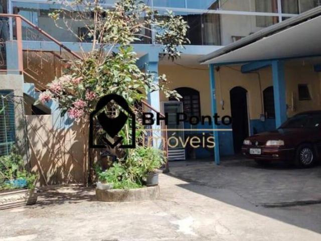 Casa 3 Quartos, 4 Vagas com Loja, Sala e Oficia Bairro Inconfidência BH