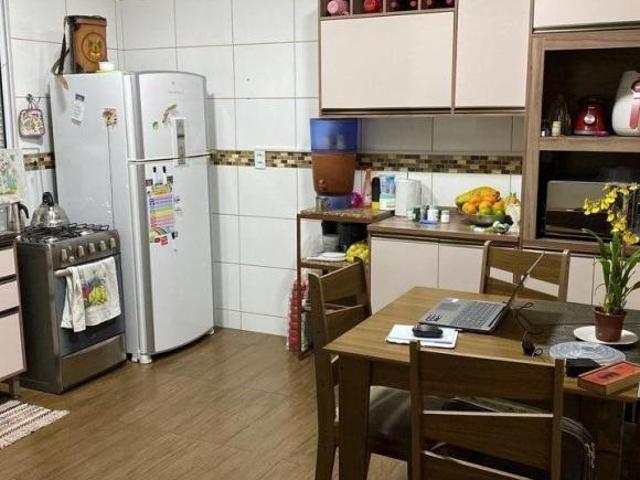 Casa 3 quartos, 4 vagas, salão de festa, sacada 198m² bairro Rubem Berta, Poa/RS