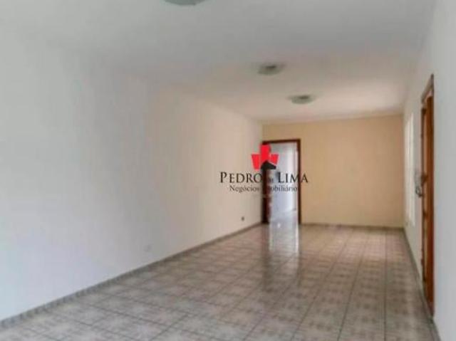Casa 3 quartos, 4 vagas, 196 m² na Água Rasa