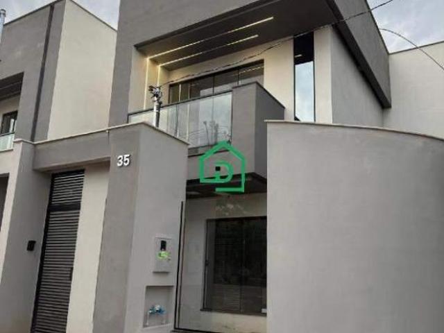 Casa 3 quartos, 145m² à venda Bairro São Marcos, Conselheiro Lafaiete / MG