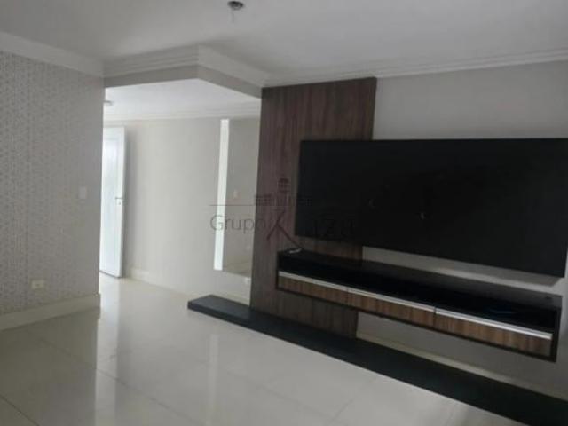 Casa 3 quartos 1 suite bairro Condomínio Residence Club Villa Branca