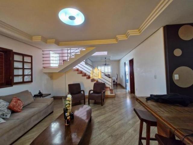 Casa 3 Quartos 1 Suíte Bairro Europa, Contagem: Área Gourmet e Aquecedor Solar